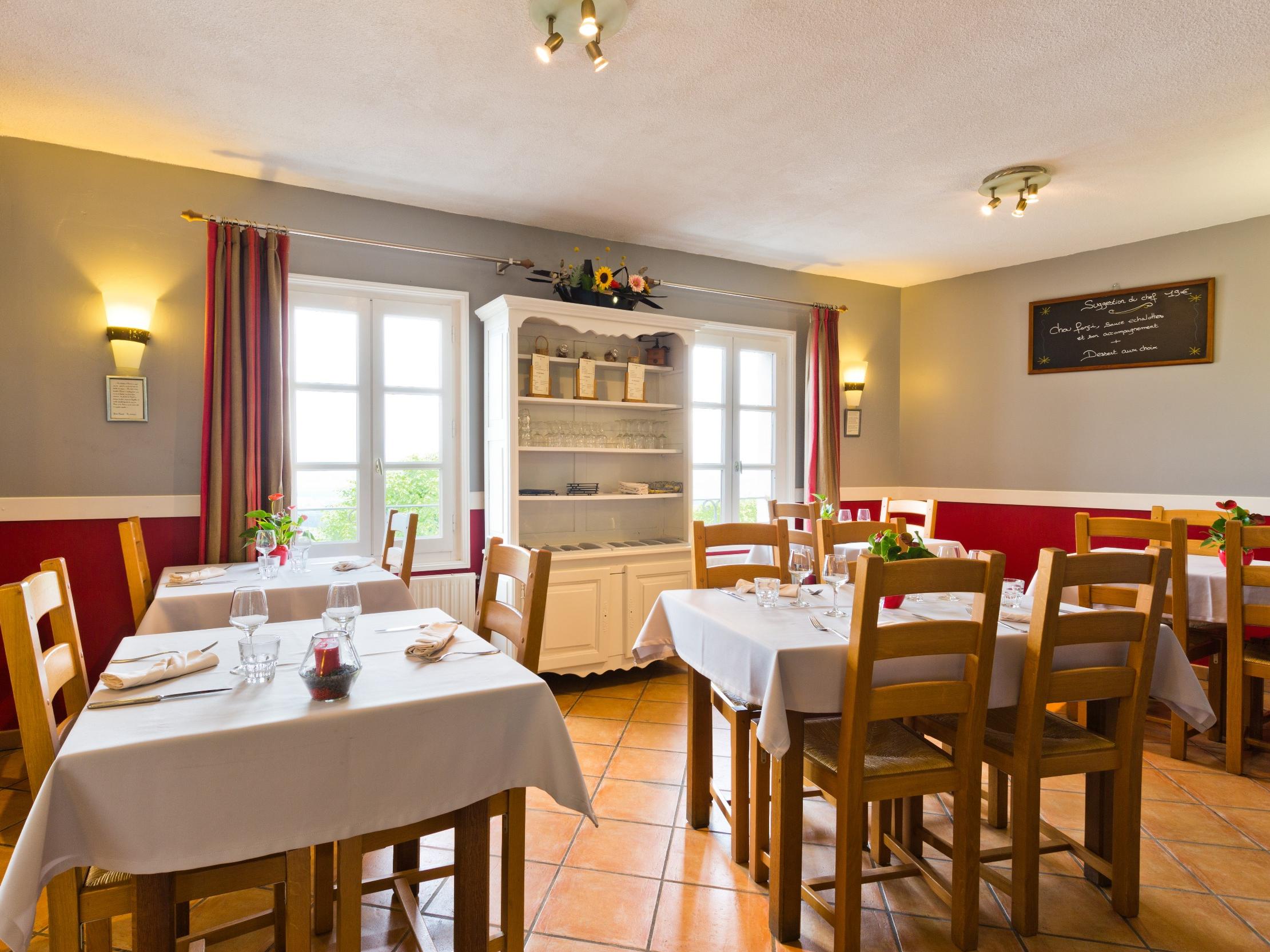 Restaurant Auberge de Margot - Restaurant USSON