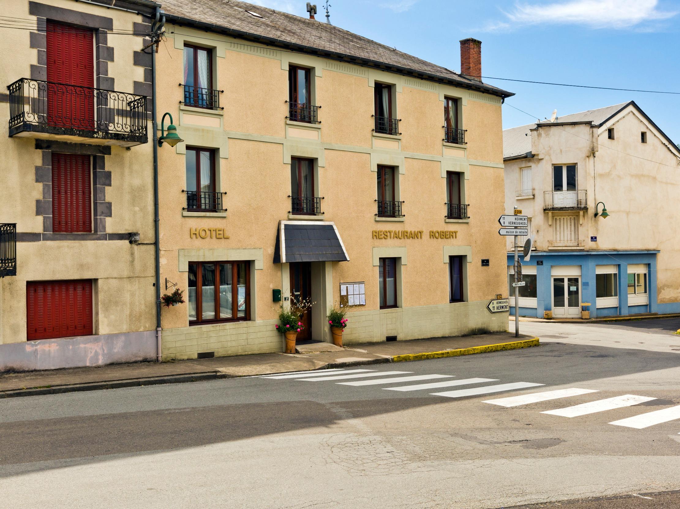Logis Hôtel Robert, Hôtel Logis GIAT, séjour Auvergne